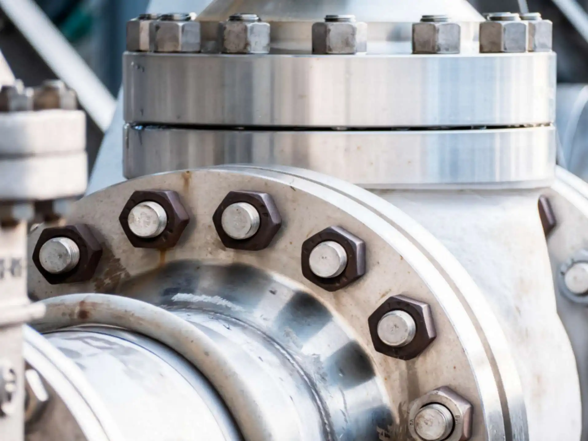 Best Pipe Flange Types for High-Pressure Industrial Applications ...